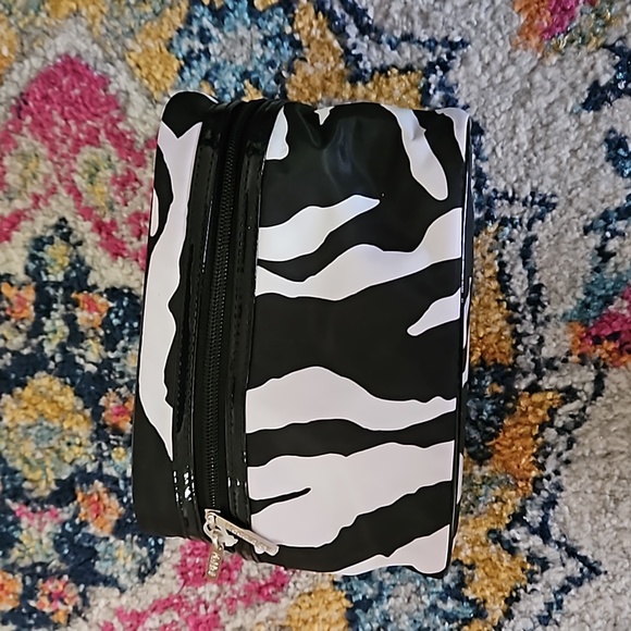 Modella | Bags | Nwot Modella Zebra Print Makeup Bag | Poshmark